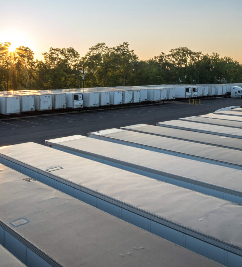 Truck Parking in Chicago, IL 85009 - Outpost