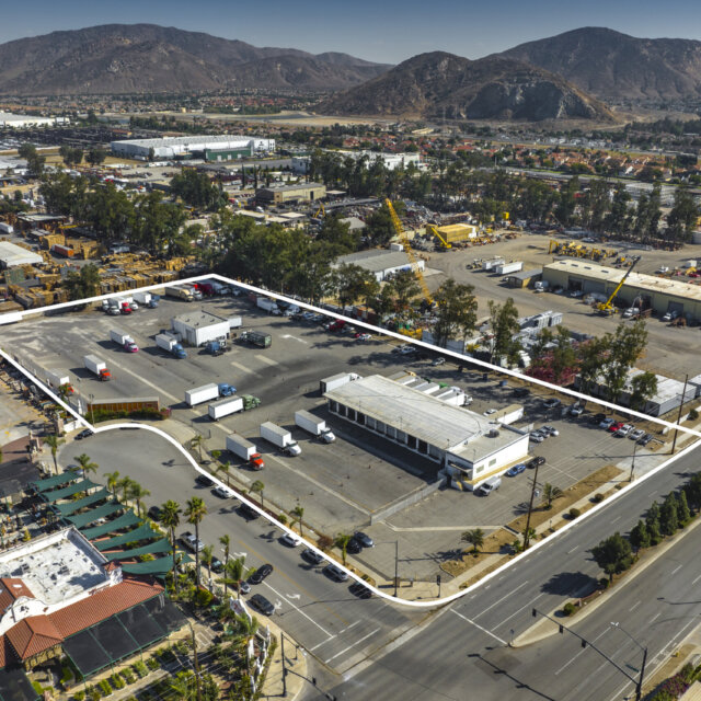Truck Terminals as a Service with Gate Automation - Outpost